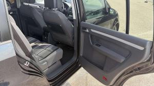Black Volkswagen Touran 2012 in Marijampole, with an engine capacity of 1.97 L and mileage of 246 thousand km for 6000 €, photo 19 on AUTOMOTO.COM.LV
