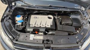 Black Volkswagen Touran 2012 in Marijampole, with an engine capacity of 1.97 L and mileage of 246 thousand km for 6000 €, photo 21 on AUTOMOTO.COM.LV
