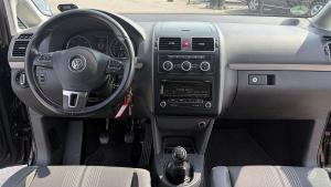 Black Volkswagen Touran 2012 in Marijampole, with an engine capacity of 1.97 L and mileage of 246 thousand km for 6000 €, photo 25 on AUTOMOTO.COM.LV