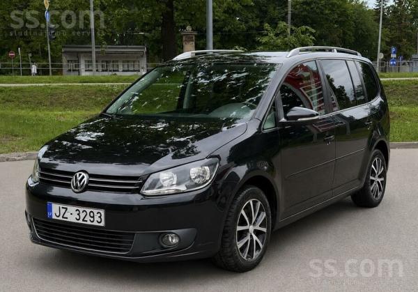 Melns Volkswagen Touran 2012 Rīga, ar dzinēja tilpumu 1.60 L un nobraukumu 241 tūkst. km par 5100 €, foto 1 vietnē AUTOMOTO.COM.LV