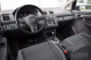 Black Volkswagen Touran 2012 in Riga, with an engine capacity of 1.60 L and mileage of 0 thousand km for 6495 €, photo 12 on AUTOMOTO.COM.LV
