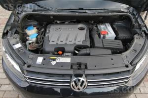 Melns Volkswagen Touran 2012 Liepāja, ar dzinēja tilpumu 2.00 L un nobraukumu 276 tūkst. km par 7600 €, foto 16 vietnē AUTOMOTO.COM.LV