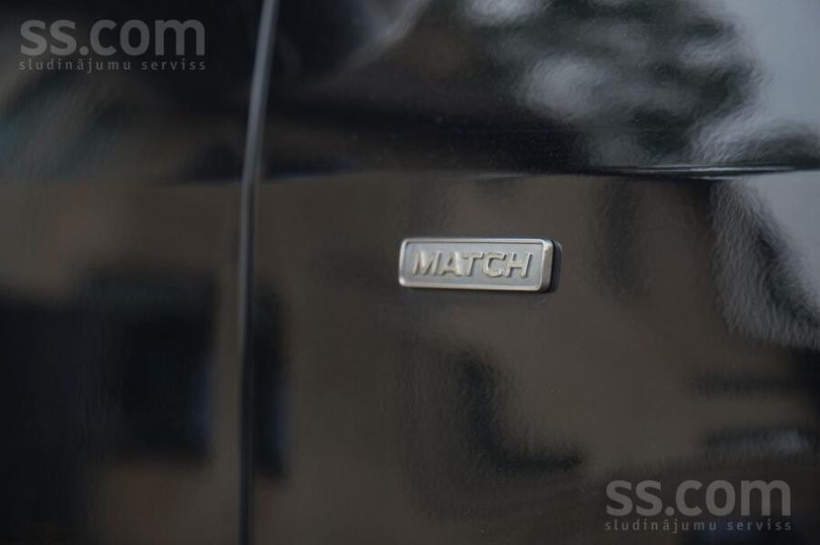 Black Volkswagen Touran 2012 in Riga, with an engine capacity of 1.40 L and mileage of 176 thousand km for 6990 €, photo 6 on AUTOMOTO.COM.LV
