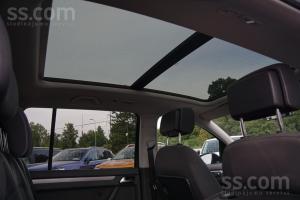 Black Volkswagen Touran 2012 in Riga, with an engine capacity of 1.40 L and mileage of 176 thousand km for 6990 €, photo 23 on AUTOMOTO.COM.LV