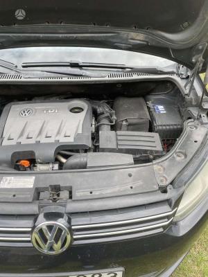 Черный Фольксваген Туран 2012 в Каунас, объемом двигателя 1.60 л и пробегом 390 тыс. км за 4350 €, фото 19 на AUTOMOTO.COM.LV