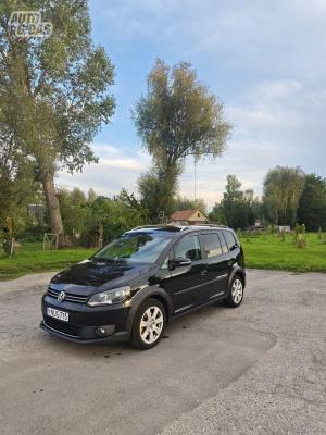 Melns Volkswagen Touran 2012 Joniškis, ar dzinēja tilpumu 2.00 L un nobraukumu 284 tūkst. km par 5400 €, foto  vietnē AUTOMOTO.COM.LV
