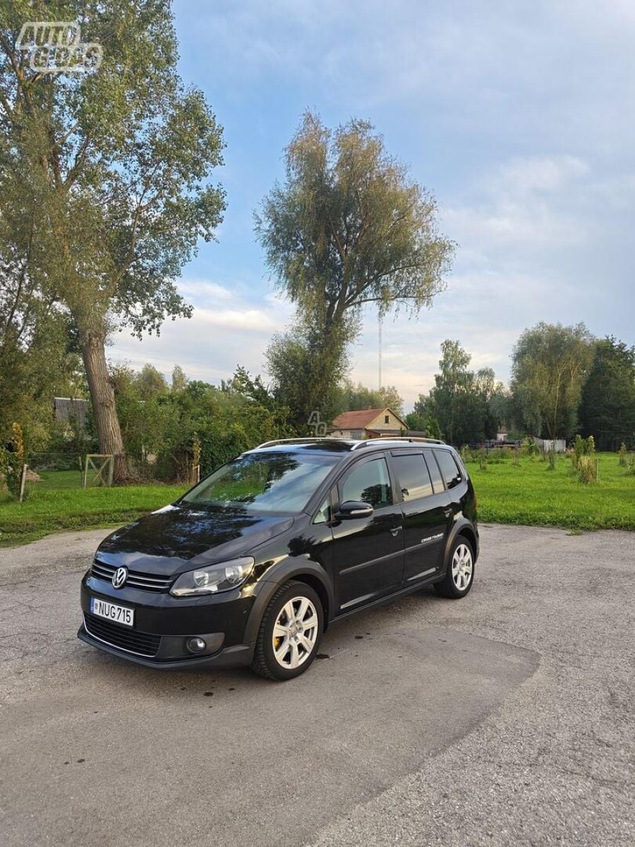 Melns Volkswagen Touran 2012 Joniškis, ar dzinēja tilpumu 2.00 L un nobraukumu 284 tūkst. km par 5400 €, foto 1 vietnē AUTOMOTO.COM.LV