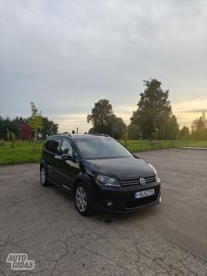 Melns Volkswagen Touran 2012 Joniškis, ar dzinēja tilpumu 2.00 L un nobraukumu 284 tūkst. km par 5400 €, foto 4 vietnē AUTOMOTO.COM.LV