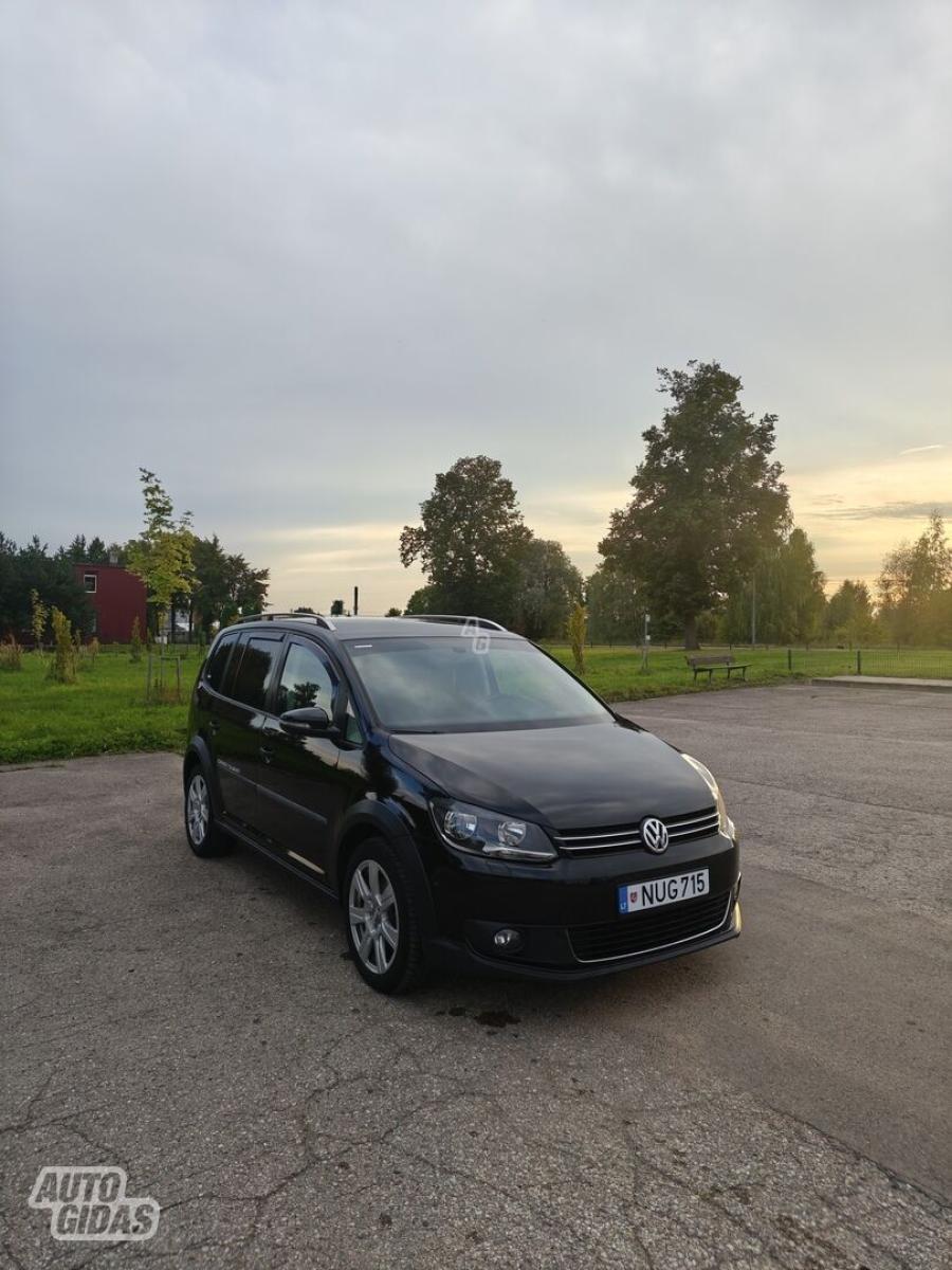 Melns Volkswagen Touran 2012 Joniškis, ar dzinēja tilpumu 2.00 L un nobraukumu 284 tūkst. km par 5400 €, foto 4 vietnē AUTOMOTO.COM.LV