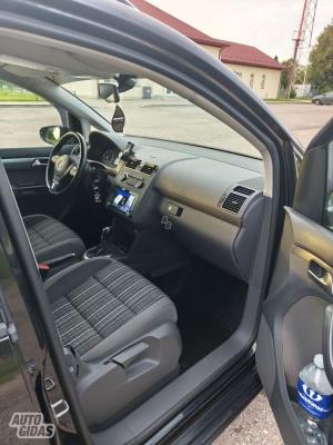 Melns Volkswagen Touran 2012 Joniškis, ar dzinēja tilpumu 2.00 L un nobraukumu 284 tūkst. km par 5400 €, foto 11 vietnē AUTOMOTO.COM.LV