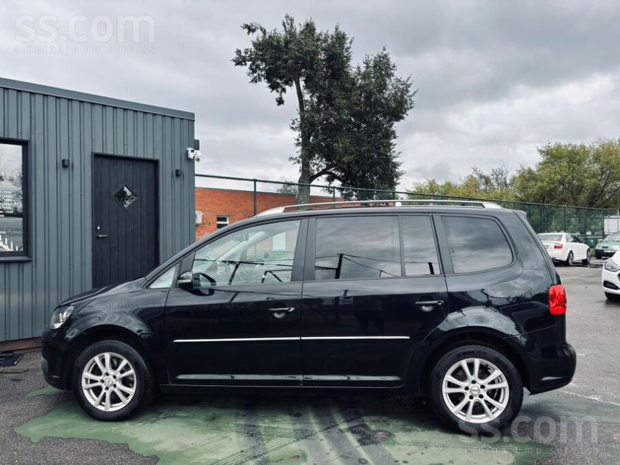 Melns Volkswagen Touran 2012 Rīga, ar dzinēja tilpumu 2.00 L un nobraukumu 267 tūkst. km par 4990 €, foto 10 vietnē AUTOMOTO.COM.LV