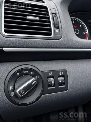 Melns Volkswagen Touran 2012 Rīga, ar dzinēja tilpumu 2.00 L un nobraukumu 267 tūkst. km par 4990 €, foto 19 vietnē AUTOMOTO.COM.LV