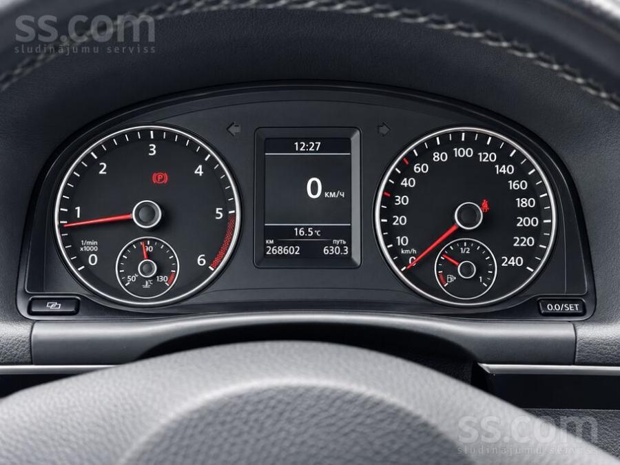 Melns Volkswagen Touran 2012 Rīga, ar dzinēja tilpumu 2.00 L un nobraukumu 267 tūkst. km par 4990 €, foto 20 vietnē AUTOMOTO.COM.LV