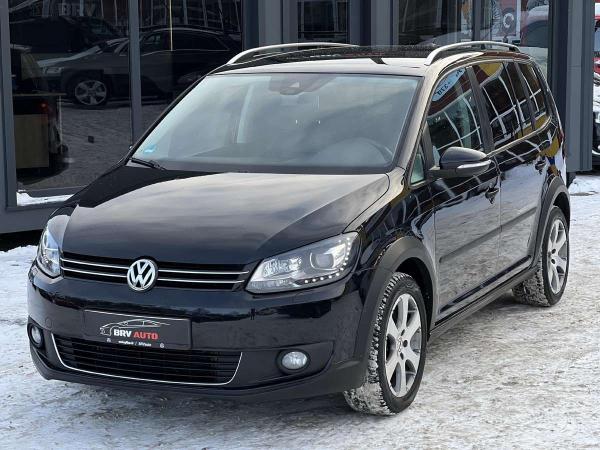 Melns Volkswagen Touran 2013 Kėdainiai, ar dzinēja tilpumu 1.97 L un nobraukumu 237 tūkst. km par 8450 €, foto 2 vietnē AUTOMOTO.COM.LV