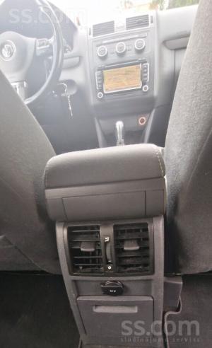 Melns Volkswagen Touran 2013 Rīga, ar dzinēja tilpumu 2.00 L un nobraukumu 320 tūkst. km par 5500 €, foto 21 vietnē AUTOMOTO.COM.LV