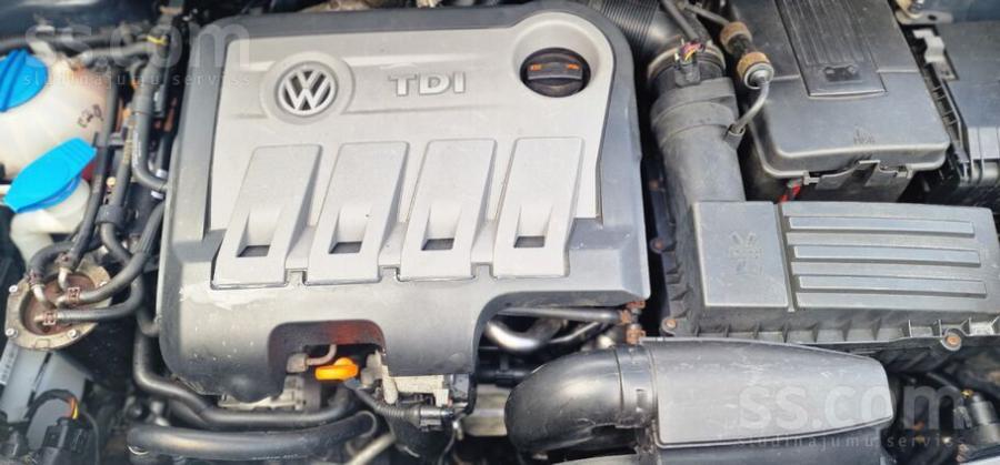 Melns Volkswagen Touran 2013 Rīga, ar dzinēja tilpumu 2.00 L un nobraukumu 320 tūkst. km par 5500 €, foto 28 vietnē AUTOMOTO.COM.LV