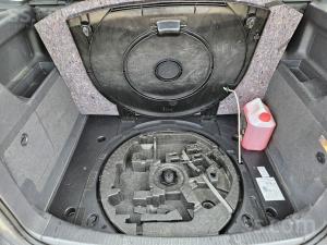 Melns Volkswagen Touran 2013 Rīga, ar dzinēja tilpumu 1.60 L un nobraukumu 253 tūkst. km par 5200 €, foto 10 vietnē AUTOMOTO.COM.LV