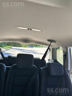 Melns Volkswagen Touran 2013 Ogre, ar dzinēja tilpumu 1.20 L un nobraukumu 239 tūkst. km par 6150 €, foto 4 vietnē AUTOMOTO.COM.LV
