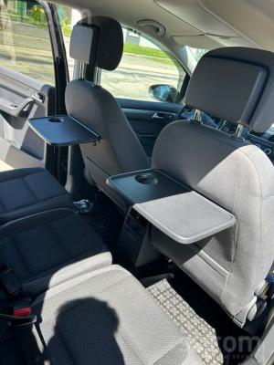 Melns Volkswagen Touran 2013 Ogre, ar dzinēja tilpumu 1.20 L un nobraukumu 239 tūkst. km par 6150 €, foto 8 vietnē AUTOMOTO.COM.LV