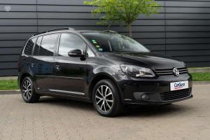 Black Volkswagen Touran 2013 in Vilnius, with an engine capacity of 1.39 L and mileage of 219 thousand km for 6600 €, photo 8 on AUTOMOTO.COM.LV