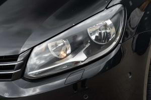 Black Volkswagen Touran 2013 in Vilnius, with an engine capacity of 1.39 L and mileage of 219 thousand km for 6600 €, photo 10 on AUTOMOTO.COM.LV