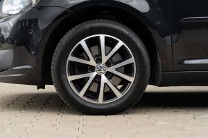 Black Volkswagen Touran 2013 in Vilnius, with an engine capacity of 1.39 L and mileage of 219 thousand km for 6600 €, photo 12 on AUTOMOTO.COM.LV