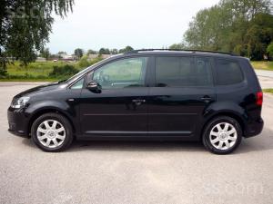 Black Volkswagen Touran 2013 in Cesis, with an engine capacity of 1.60 L and mileage of 0 thousand km for 7200 €, photo 10 on AUTOMOTO.COM.LV
