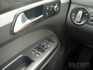Black Volkswagen Touran 2013 in Cesis, with an engine capacity of 1.60 L and mileage of 0 thousand km for 7200 €, photo 18 on AUTOMOTO.COM.LV