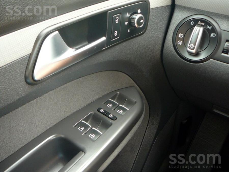 Black Volkswagen Touran 2013 in Cesis, with an engine capacity of 1.60 L and mileage of 0 thousand km for 7200 €, photo 18 on AUTOMOTO.COM.LV