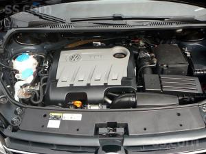 Black Volkswagen Touran 2013 in Cesis, with an engine capacity of 1.60 L and mileage of 0 thousand km for 7200 €, photo 22 on AUTOMOTO.COM.LV
