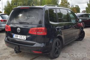 Melns Volkswagen Touran 2013 Kuldīga, ar dzinēja tilpumu 1.60 L un nobraukumu 0 tūkst. km par 5750 €, foto 3 vietnē AUTOMOTO.COM.LV