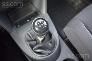 Melns Volkswagen Touran 2013 Kuldīga, ar dzinēja tilpumu 1.60 L un nobraukumu 0 tūkst. km par 5750 €, foto 10 vietnē AUTOMOTO.COM.LV