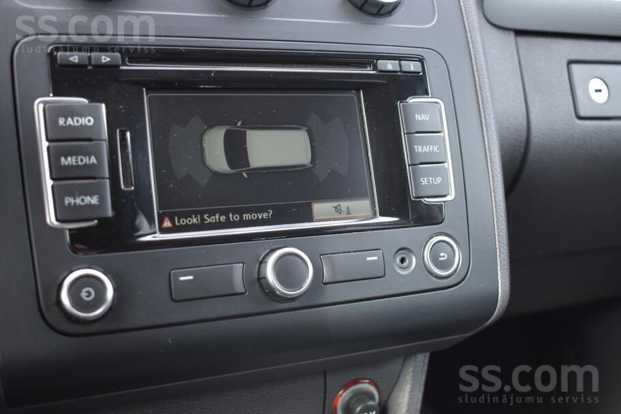 Melns Volkswagen Touran 2013 Kuldīga, ar dzinēja tilpumu 1.60 L un nobraukumu 0 tūkst. km par 5750 €, foto 12 vietnē AUTOMOTO.COM.LV