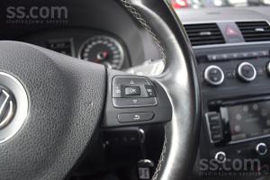 Melns Volkswagen Touran 2013 Kuldīga, ar dzinēja tilpumu 1.60 L un nobraukumu 0 tūkst. km par 5750 €, foto 18 vietnē AUTOMOTO.COM.LV
