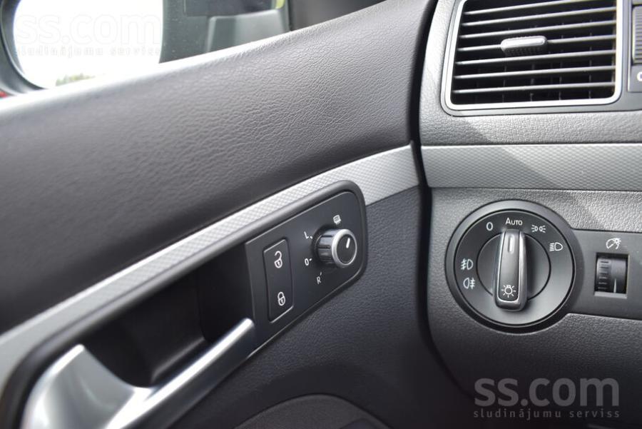 Melns Volkswagen Touran 2013 Kuldīga, ar dzinēja tilpumu 1.60 L un nobraukumu 0 tūkst. km par 5750 €, foto 21 vietnē AUTOMOTO.COM.LV