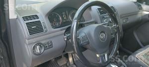 Black Volkswagen Touran 2013 in Riga, with an engine capacity of 2.00 L and mileage of 352 thousand km for 4300 €, photo 11 on AUTOMOTO.COM.LV