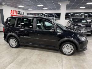 Melns Volkswagen Touran 2014 Klaipėda, ar dzinēja tilpumu 2.00 L un nobraukumu 183 tūkst. km par 8950 €, foto 10 vietnē AUTOMOTO.COM.LV