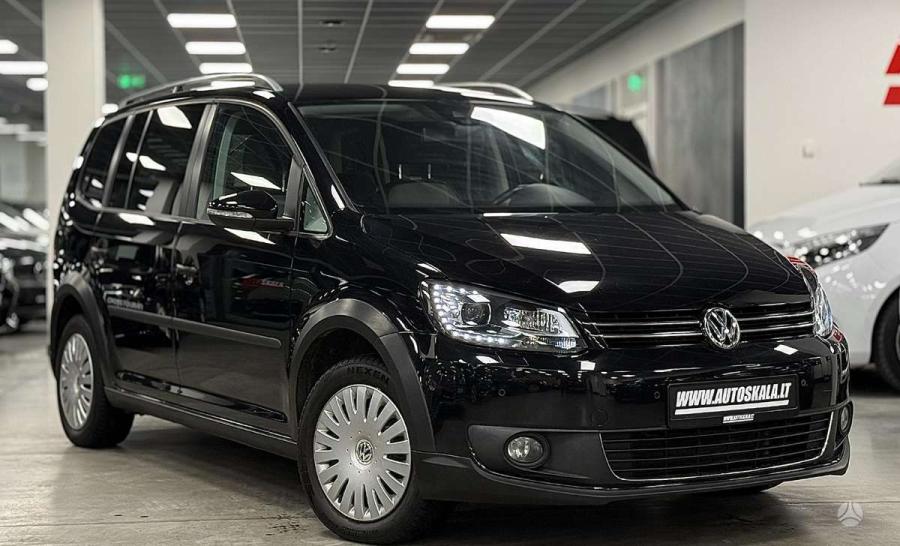 Melns Volkswagen Touran 2014 Klaipėda, ar dzinēja tilpumu 2.00 L un nobraukumu 183 tūkst. km par 8950 €, foto 12 vietnē AUTOMOTO.COM.LV