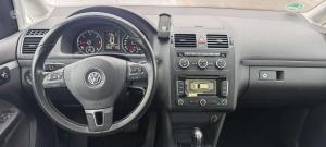 Black Volkswagen Touran 2014 in Utena, with an engine capacity of 1.60 L and mileage of 202 thousand km for 4950 €, photo 19 on AUTOMOTO.COM.LV
