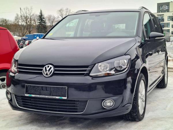 Melns Volkswagen Touran 2014 Kauņa, ar dzinēja tilpumu 2.00 L un nobraukumu 290 tūkst. km par 6650 €, foto 3 vietnē AUTOMOTO.COM.LV