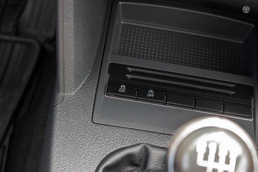 Melns Volkswagen Touran 2014 Kauņa, ar dzinēja tilpumu 1.60 L un nobraukumu 268 tūkst. km par 6200 €, foto 19 vietnē AUTOMOTO.COM.LV