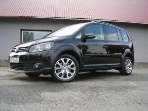 Melns Volkswagen Touran 2014 Sigulda, ar dzinēja tilpumu 2.00 L un nobraukumu 263 tūkst. km par 7750 €, foto  vietnē AUTOMOTO.COM.LV