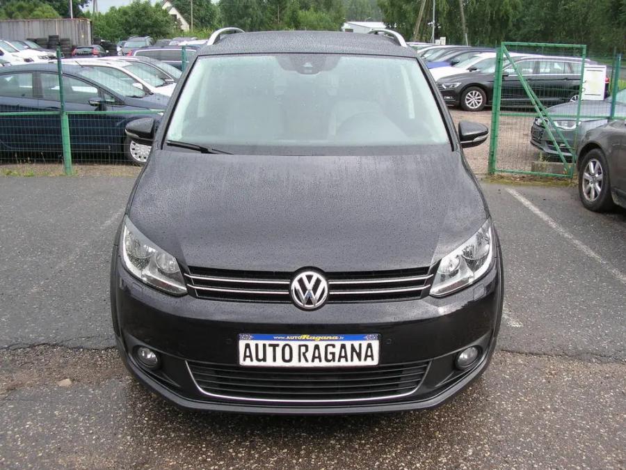 Melns Volkswagen Touran 2014 Sigulda, ar dzinēja tilpumu 2.00 L un nobraukumu 263 tūkst. km par 7750 €, foto 6 vietnē AUTOMOTO.COM.LV
