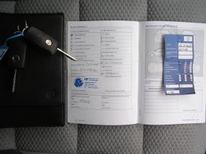 Melns Volkswagen Touran 2014 Sigulda, ar dzinēja tilpumu 2.00 L un nobraukumu 263 tūkst. km par 7750 €, foto 32 vietnē AUTOMOTO.COM.LV