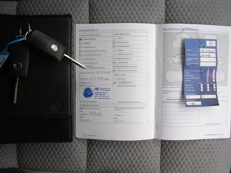 Melns Volkswagen Touran 2014 Sigulda, ar dzinēja tilpumu 2.00 L un nobraukumu 263 tūkst. km par 7750 €, foto 32 vietnē AUTOMOTO.COM.LV