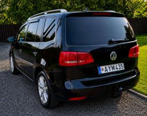 Melns Volkswagen Touran 2014 Kauņa, ar dzinēja tilpumu 1.60 L un nobraukumu 350 tūkst. km par 4650 €, foto 6 vietnē AUTOMOTO.COM.LV