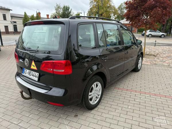 Фольксваген Туран 2014 в Мажейкяй на AUTOMOTO.COM.LV Черный Фольксваген Туран 2014 в Мажейкяй, объемом двигателя 1.60 л и пробегом 267 тыс. км за 5850 €, фото 11 на AUTOMOTO.COM.LV