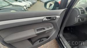 Black Volkswagen Touran 2014 in Riga, with an engine capacity of 1.20 L and mileage of 220 thousand km for 6500 €, photo 15 on AUTOMOTO.COM.LV