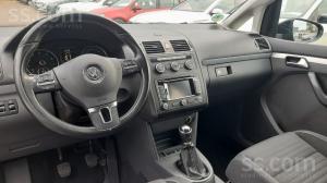 Black Volkswagen Touran 2014 in Riga, with an engine capacity of 1.20 L and mileage of 220 thousand km for 6500 €, photo 18 on AUTOMOTO.COM.LV