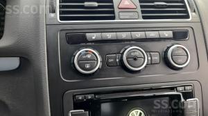 Black Volkswagen Touran 2014 in Riga, with an engine capacity of 1.20 L and mileage of 220 thousand km for 6500 €, photo 27 on AUTOMOTO.COM.LV